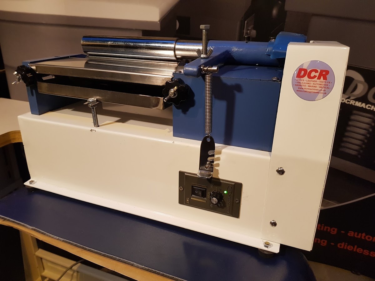 roller glue cementing machine