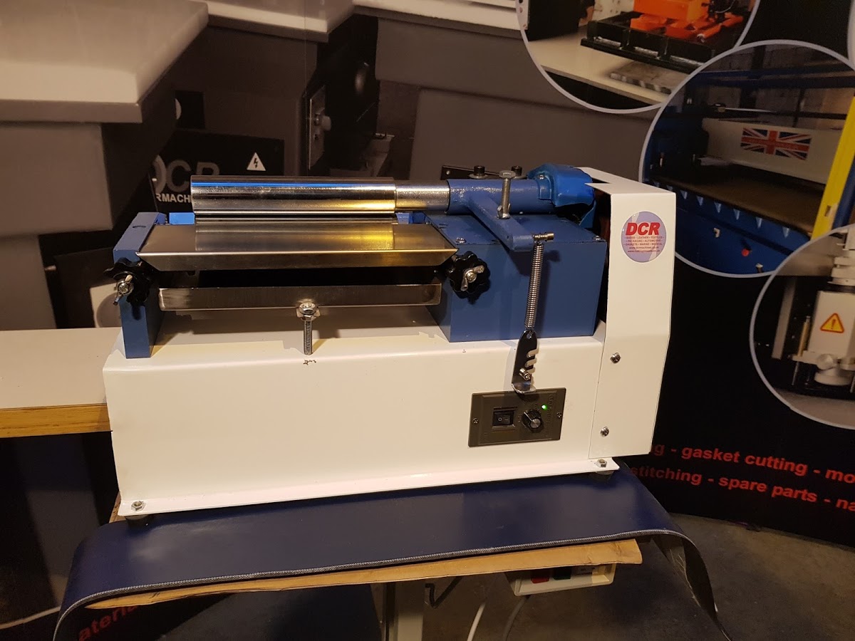 roller glue cementing machine